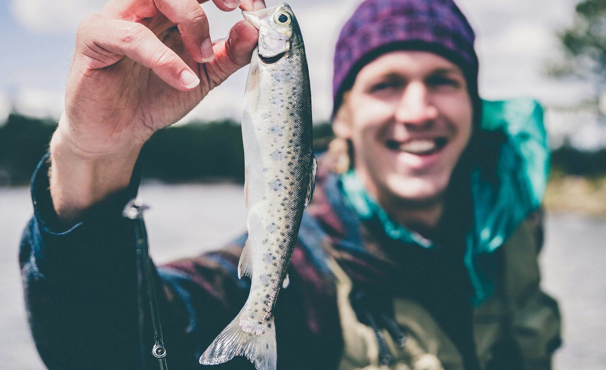 How To Catch Your First Fish - The Survival Way