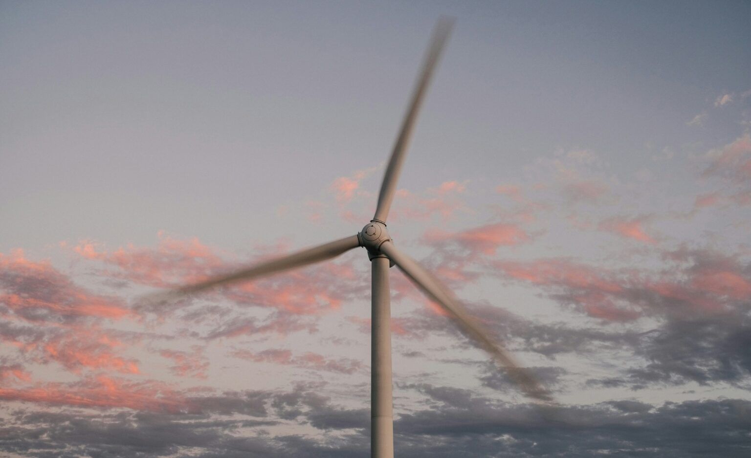 How To Build A Wind Powered Generator - The Survival Way